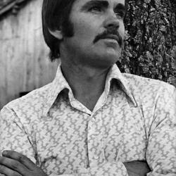 All Cormac McCarthy Books in Order (Complete List) | Readupnext.com