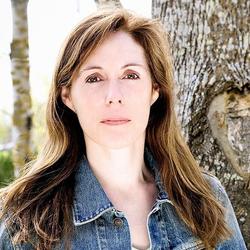 All Laurie Halse Anderson Books in Order (Complete List) | Readupnext.com