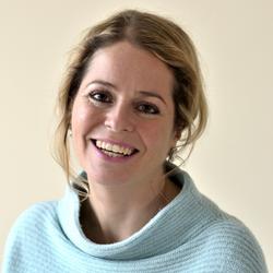 All Tracy Rees Books in Order (Complete List) | Readupnext.com